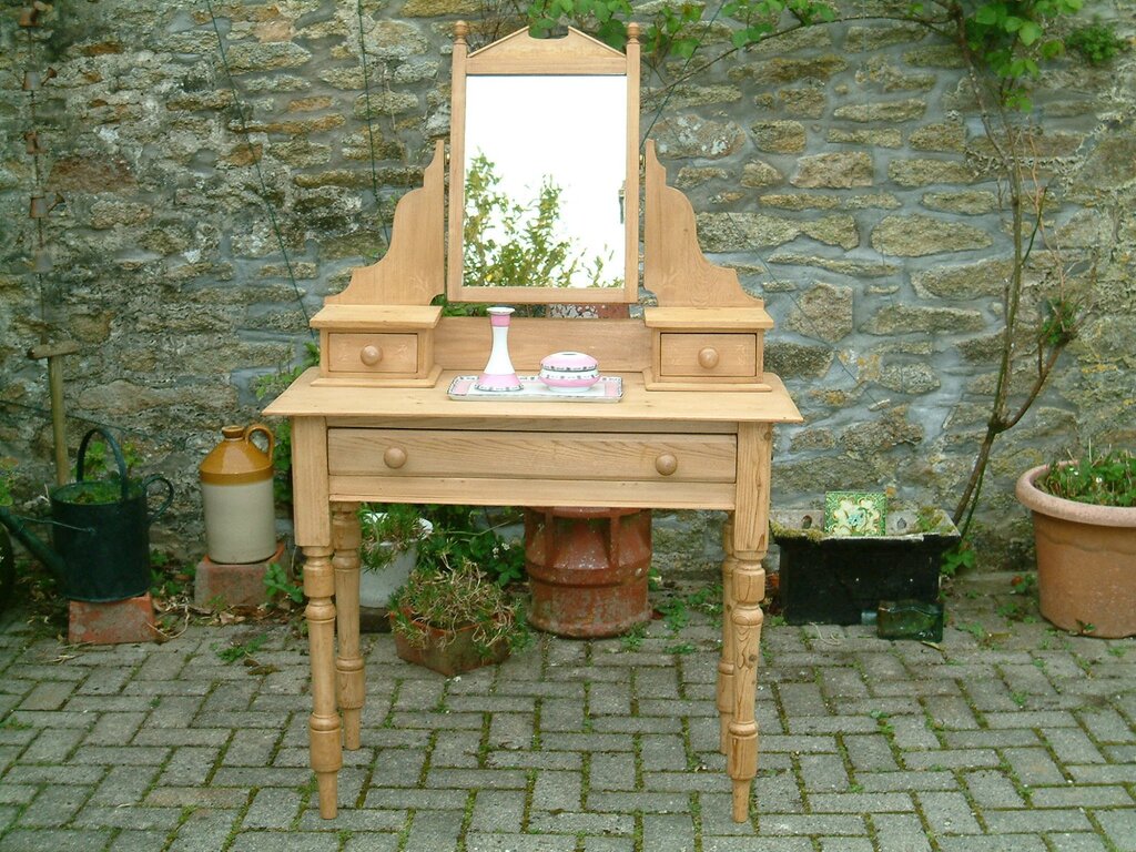 Antique Pine Dressing Table SOLD – S & H Antique Pine Furniture